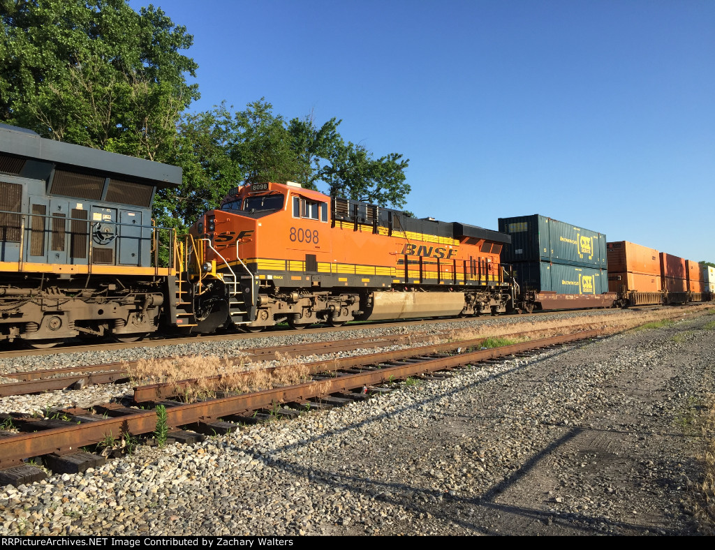 BNSF 8098